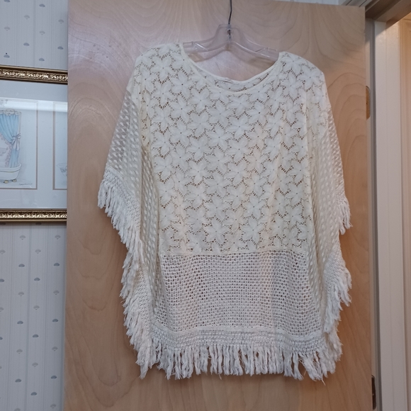 Anthropologie | Tops | Anthro Hazel White Lace Fringe Poncho Kaftan ...